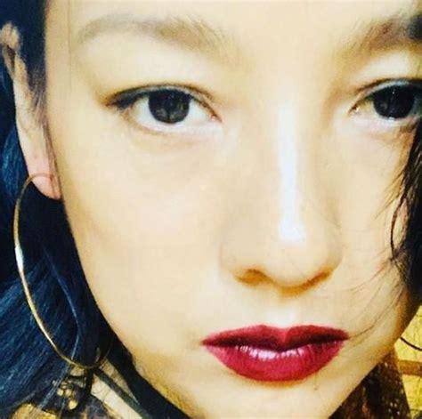 [초점] 이효리 Sns 중단 선언···sns 아예 하지 않는 스타는 아주경제