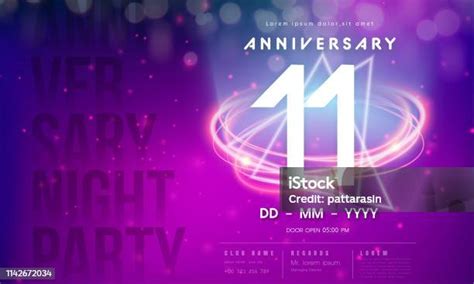 보라색 추상 미래 공간 배경에 11 년 기념일 로고 템플릿 하이테크 네트워크 디지털 기술 개념 디자인 요소와 숫자를 축 하 하는 11 현대 기술 디자인 광고에 대한 스톡