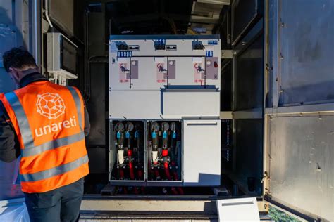 Siemens E Unareti Insieme Per Una Distribuzione Elettrica Sostenibile Siemens E Unareti Insieme Per Una Distribuzione Elettrica Sostenibile