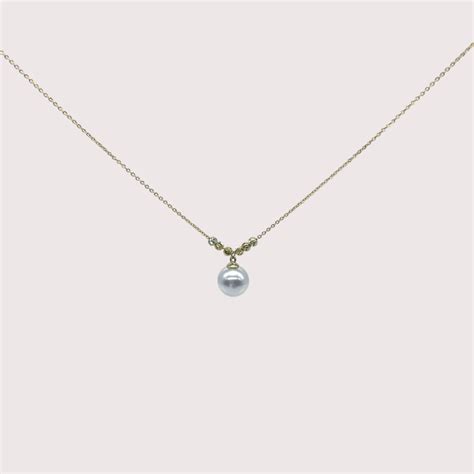 Trésor ყელსაბამი