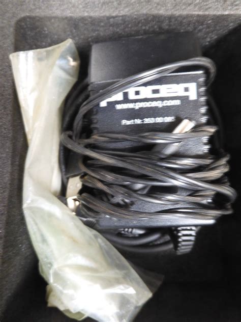 Proceq Equotip Hardness Tester Kit Probe Calibrated Cert PN Bullseye Calibration