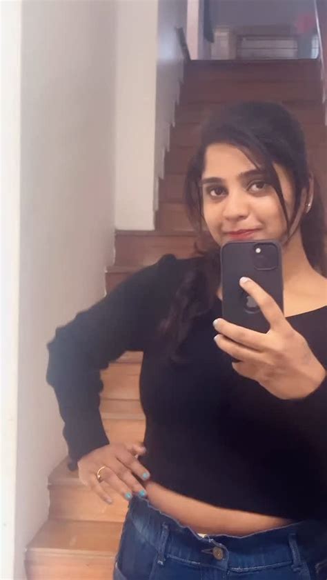 Shruthi Gowda Shruthigowda126 • Instagram Photos And Videos