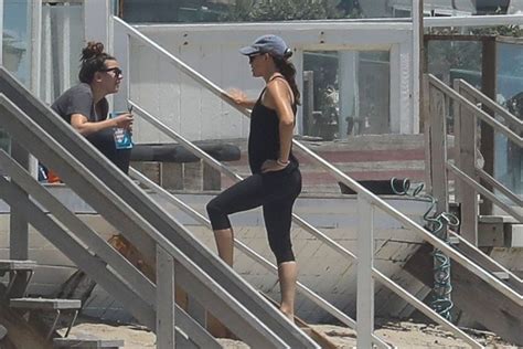 Jennifer Garner Out On The Beach In Malibu Hawtcelebs