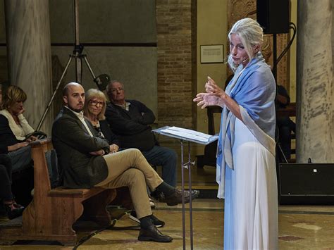 In Tanti A San Francesco Per Il Transitus Di Lucilla Giagnoni Ravenna