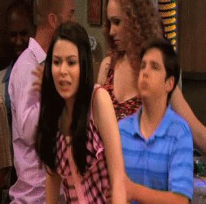 Icarly Miranda Cosgrove 