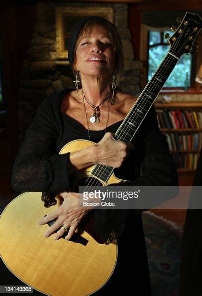 Carly Simon At Her Home On Marthas Vineyard Carly Simon Carly