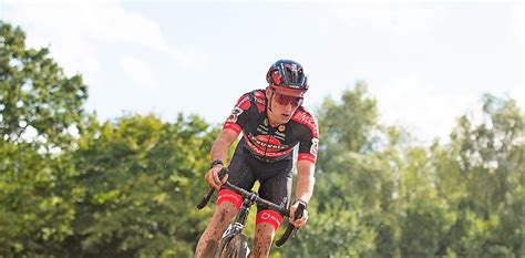 Veldritkrant Be Nieuws Ryan Kamp Grijpt Zege Bij Elite Heren In Spanje