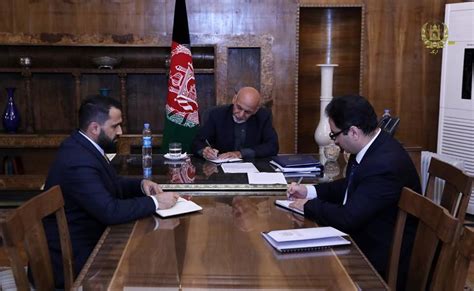 Naheed Esar ناهيد ايثار