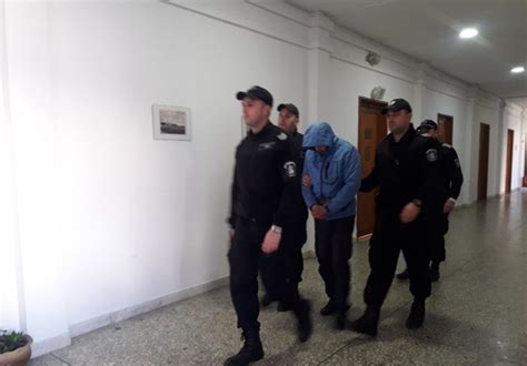 Правосъдие 12 години затвор и 185 бона кръвнина за ломчанин убил майстор със сабя