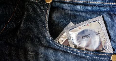 콘돔 개 들고 이웃집 화장실 몰래 들어가 분 머물렀던 남성 동기 없었다