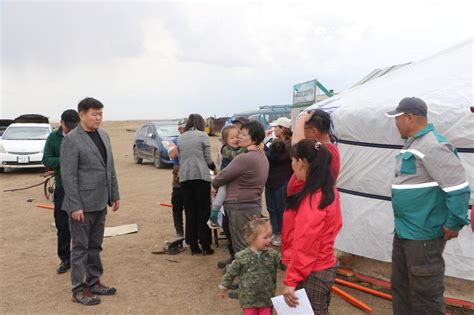 ХХААХҮЯ Түймэрт өртсөн өрхүүдэд тусламж үзүүллээ