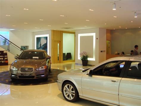 재규어 랜드로버 서울지역 최대 전시장 개장 전자신문