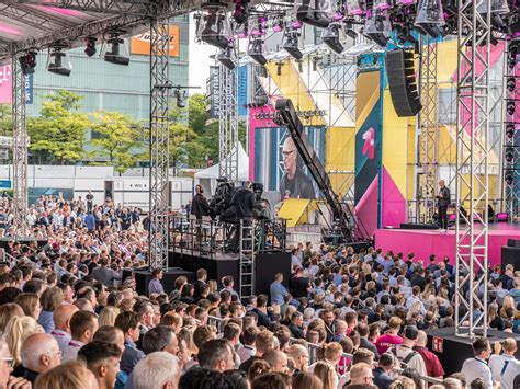 Digital X Flexible Networks Keep Business Agile Deutsche Telekom