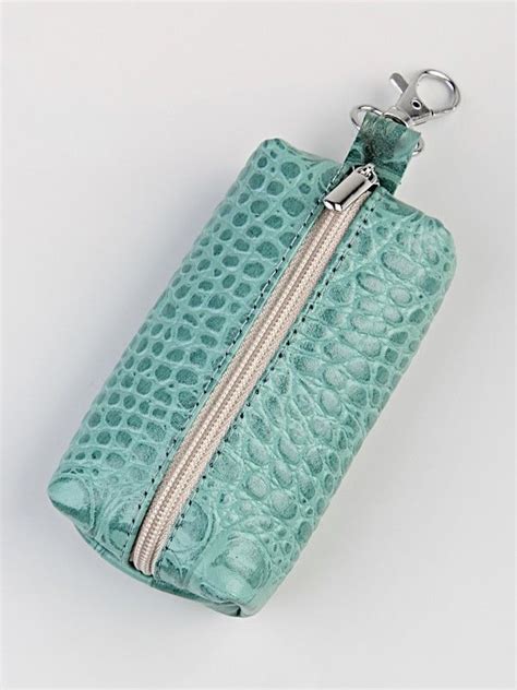 Ключница из натуральной кожи с карабином ключница кожаная мужская ключница женская мятный