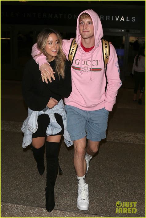 Chloe Bennet And Logan Paul Couple Up After Arriving In La Photo 4135797