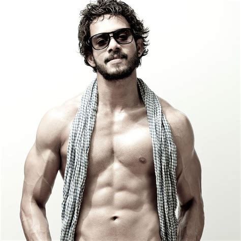 tamil actor bharath niwas girlfriend jeshly joshua mere pix