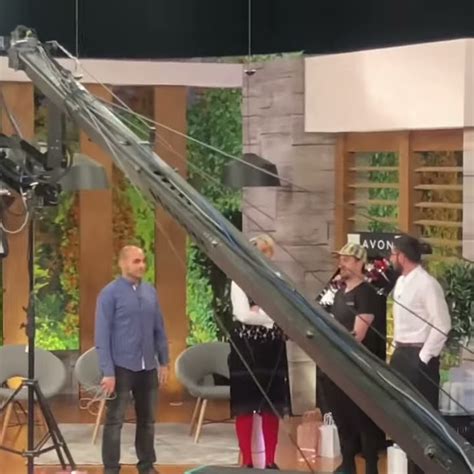 ნანუკას შოუ Youtube