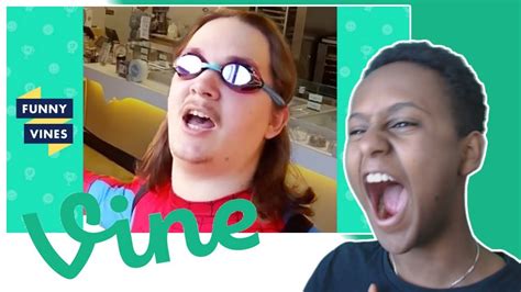 OLD FUNNY VINES COMPILATION - REACTION (VERY HILARIOUS) - YouTube