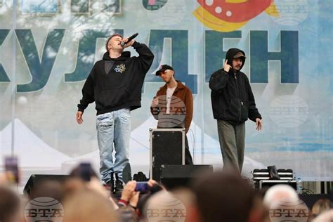 Концерт на група Молец и Веселин Маринов постави финал на първото