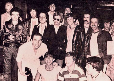 Runtu Uri Freddie Mercury O Фрэд Меркьюри Рок Идол Юри Рюнтю Стихи ру