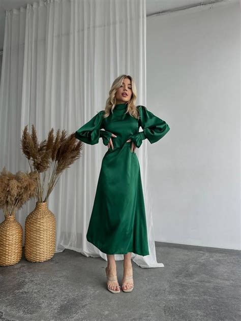 Шовкова сукня міді — ціна 1483 грн у каталозі Вечірні сукні Купити жіночі речі за доступною