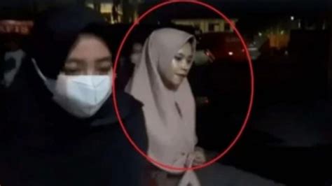 Dugaan Kelainan Dibalik Ibu Muda Pemilik Rental PS Cabuli Anak Di Bawah Umur
