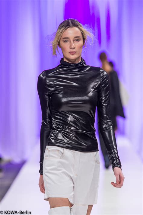 Seefashion 15 - Weißensee Kunsthochschule Graduate Show