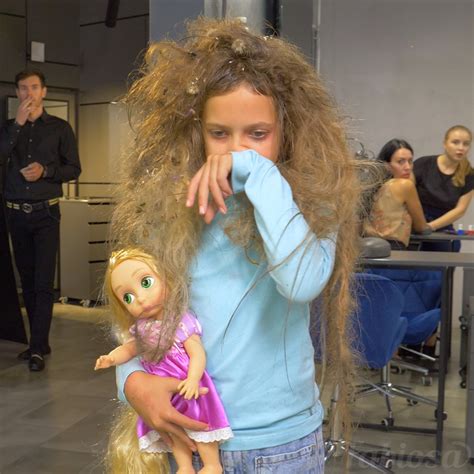 Girl Shaved Off 9 Lb Of Hair She Did It For Her Stepmom By