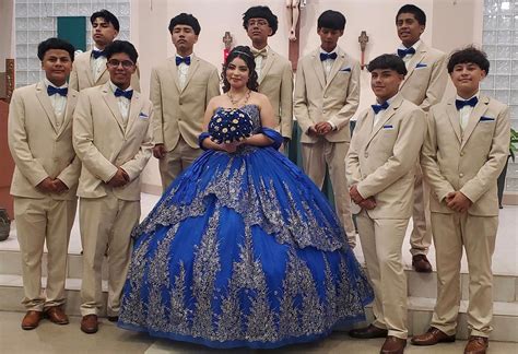 Quinceanera Chambelanes Tuxedos With Blue
