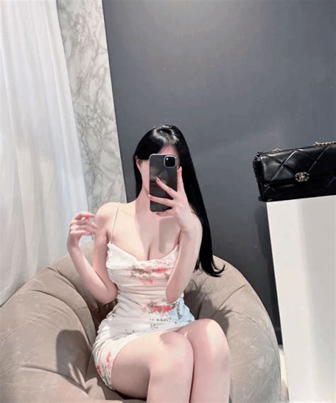 [오픈특가 여리글램 이벤트 코스프레 파티룩맛집 몸매보정] 플라워 슬림 쉬폰 슬리브리스 나시 섹시 글램 하트넥 드레이프 미니원피스 에이블리