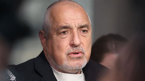 Бойко Борисов Единственият който няма заслуга за влизането в еврозоната е Кирил Петков