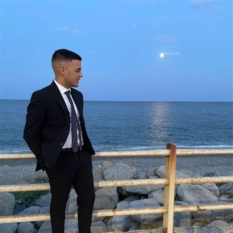 Loris Lucà ⚓️ Loris93 • Threads Say More Loris Lucà ⚓️ Loris93 • Threads Say More