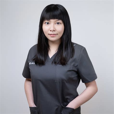 陳珮儀 醫師 良鑫牙醫診所