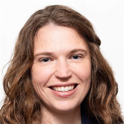 Secure Dr Sarah Mitchell For Your Next Event Today