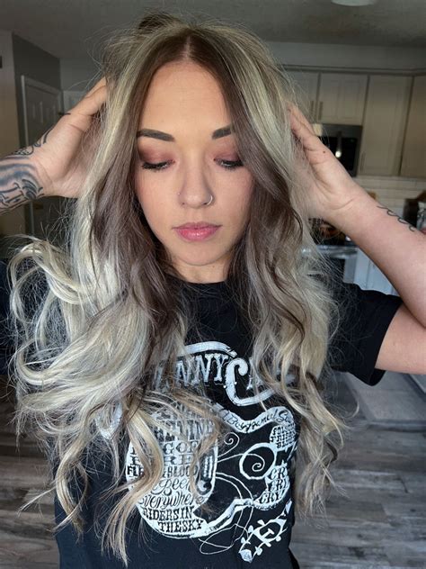 Money Piece Hair Peekaboo Hair Hair Inspiration Edgy Hair