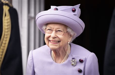 Las 12 Posesiones Más Insólitas De La Reina Isabel Ii Infobae