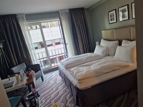 Tante Er Fortsatt Gal Vivian Juksa