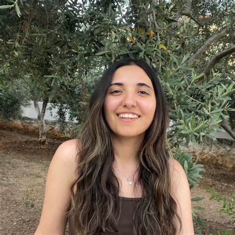 Bilge Yücel Medium