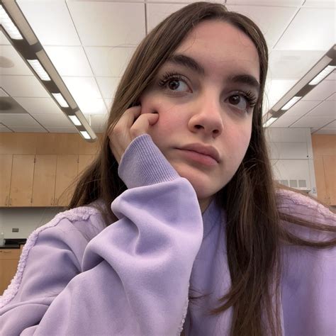 نوشمک On Twitter سلفی با دوربین لپ‌تاپ وسط جلسه هم نرمالایز