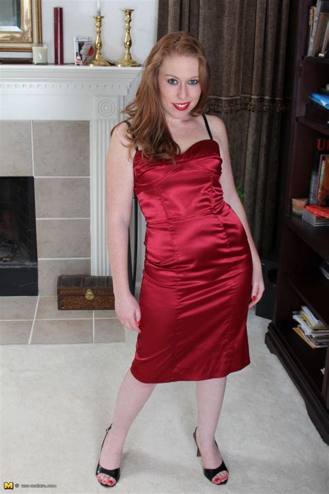 Very Hot American Housewife Fooling Around Porn Pictures Xxx Photos Sex Images Pictoa