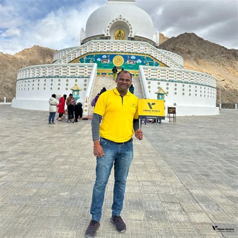 Prathamesh Chougule Tour Manager In Mumbai Veena World