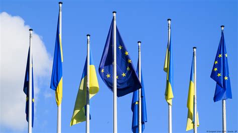 Рада ЄС схвалила виділення Україні 3 5 мільярда євро Dw 17 03 2025