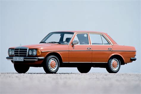Mercedes-Benz 200 - 🚗 car technical specifications