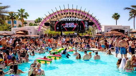 Las Vegas Pool Party Season Visit From May To September