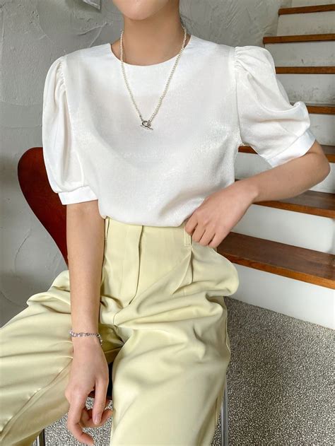 Keyhole Back Puff Sleeve Blouse White Blouse Outfit Puff Sleeve