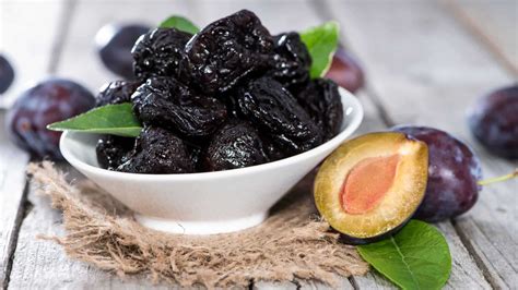 How To Stew Prunes