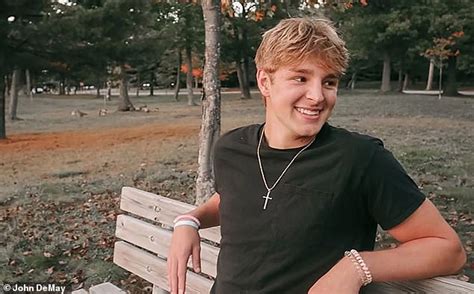 Two Nigerian Hackers Are Extradited To The Us After Conning Michigan