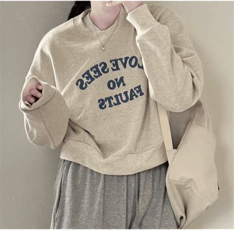 아방핏데일리 러브씨 자수 맨투맨 세미크롭 크롭 맨투맨 아방핏 데일리 4color 에이블리