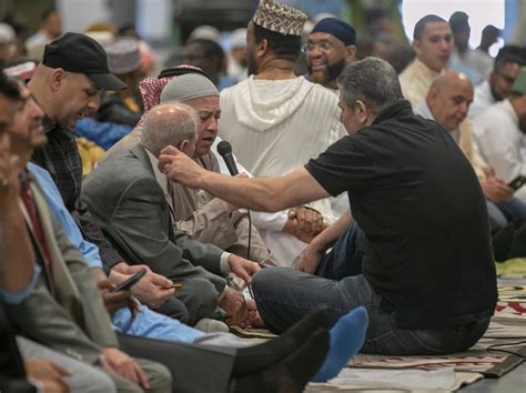 Eid Al Fitr Marks The End Of Ramadan 2025 Heres When Muslims Will