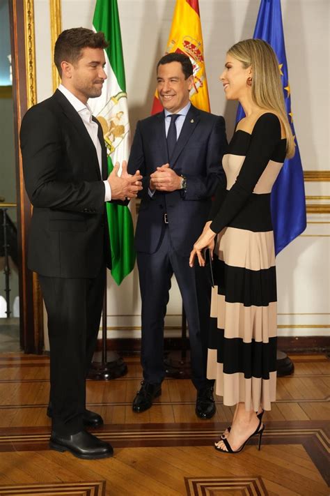 Los Dos Looks De Manuela Villena Por El Día De Andalucía Vestido En